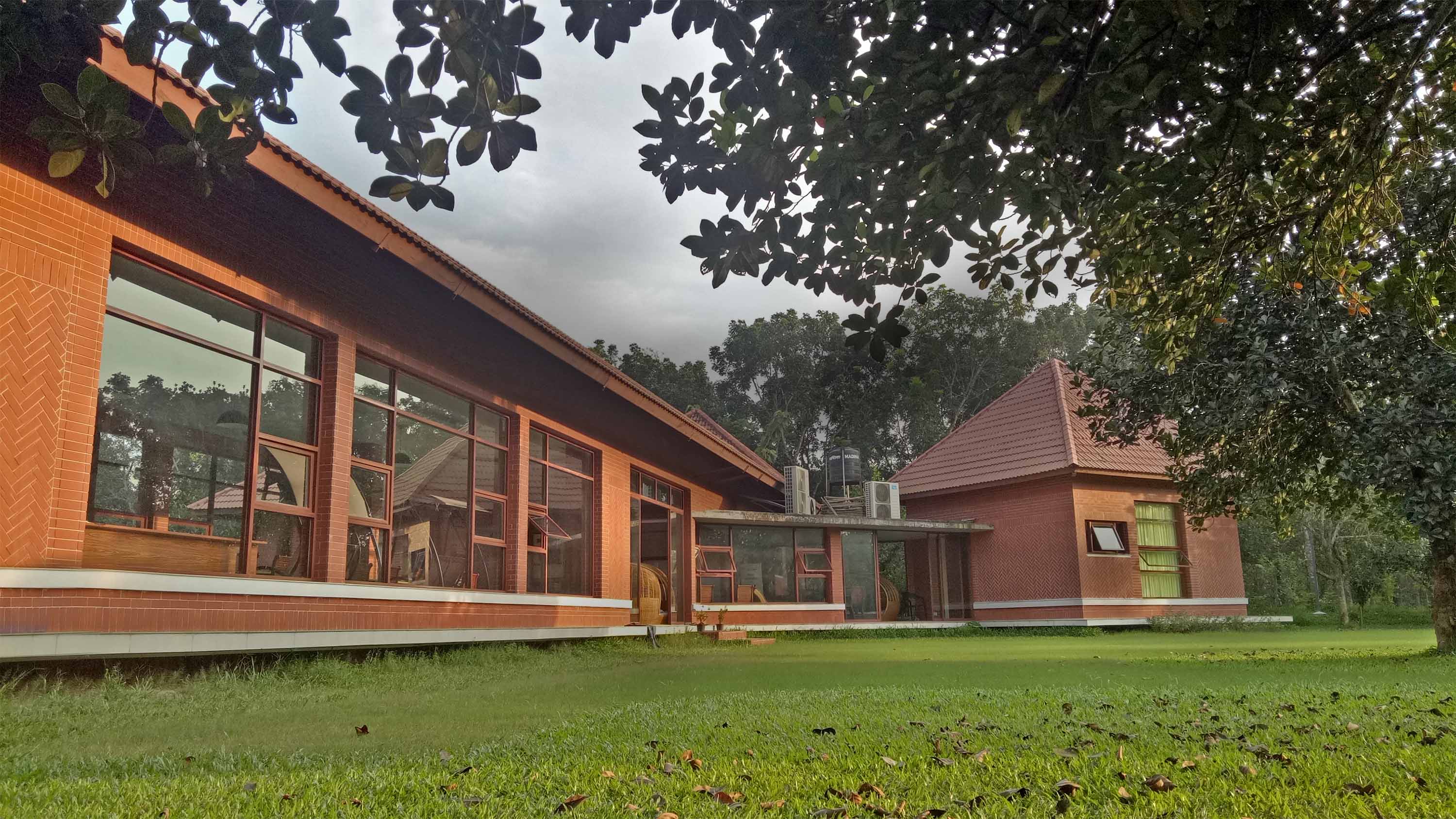 QTC_CBL_18042302_Enjoy a getaway at Sarah Resort